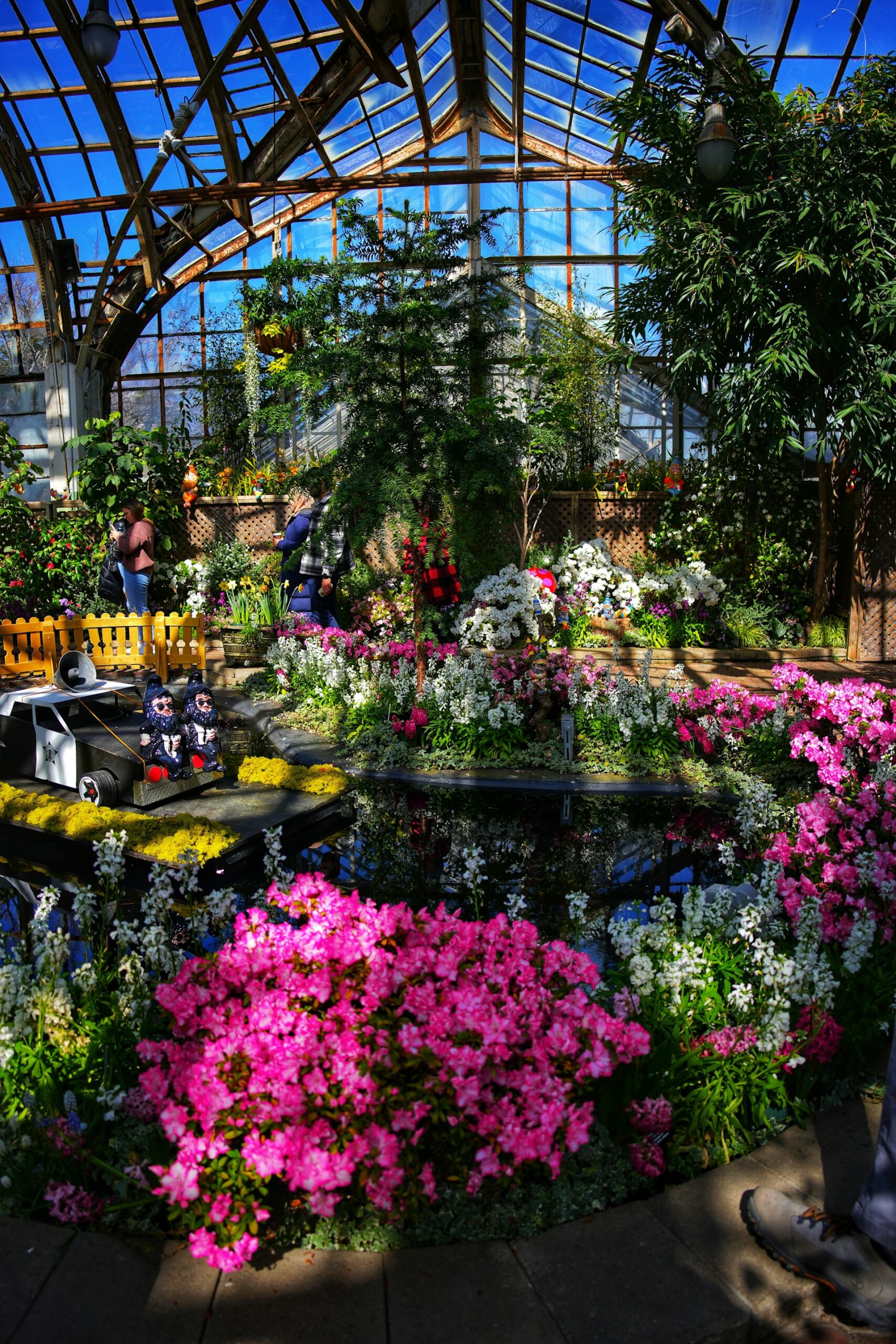 20+ Spring Flower Garden Wallpapers, Ideas, Inspiration | Casual ...